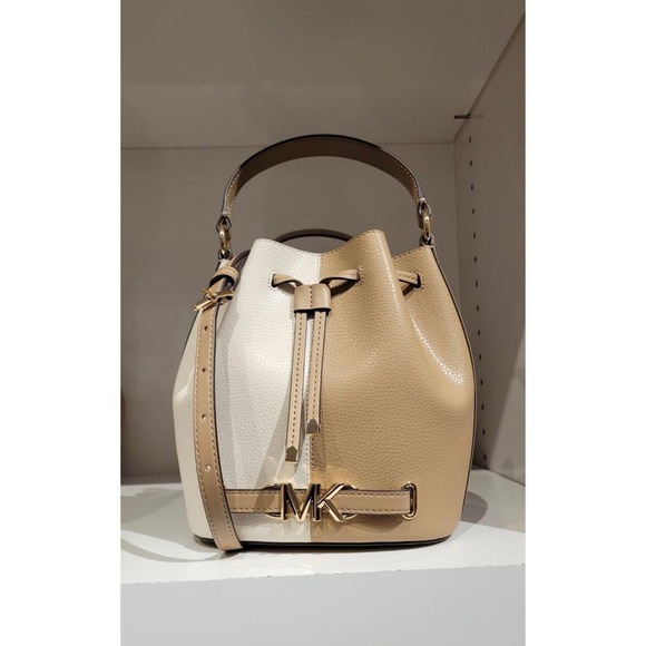 Michael Kors | Bags | Michael Kors Bucket Bag Reed Medium Belted Bucket ...